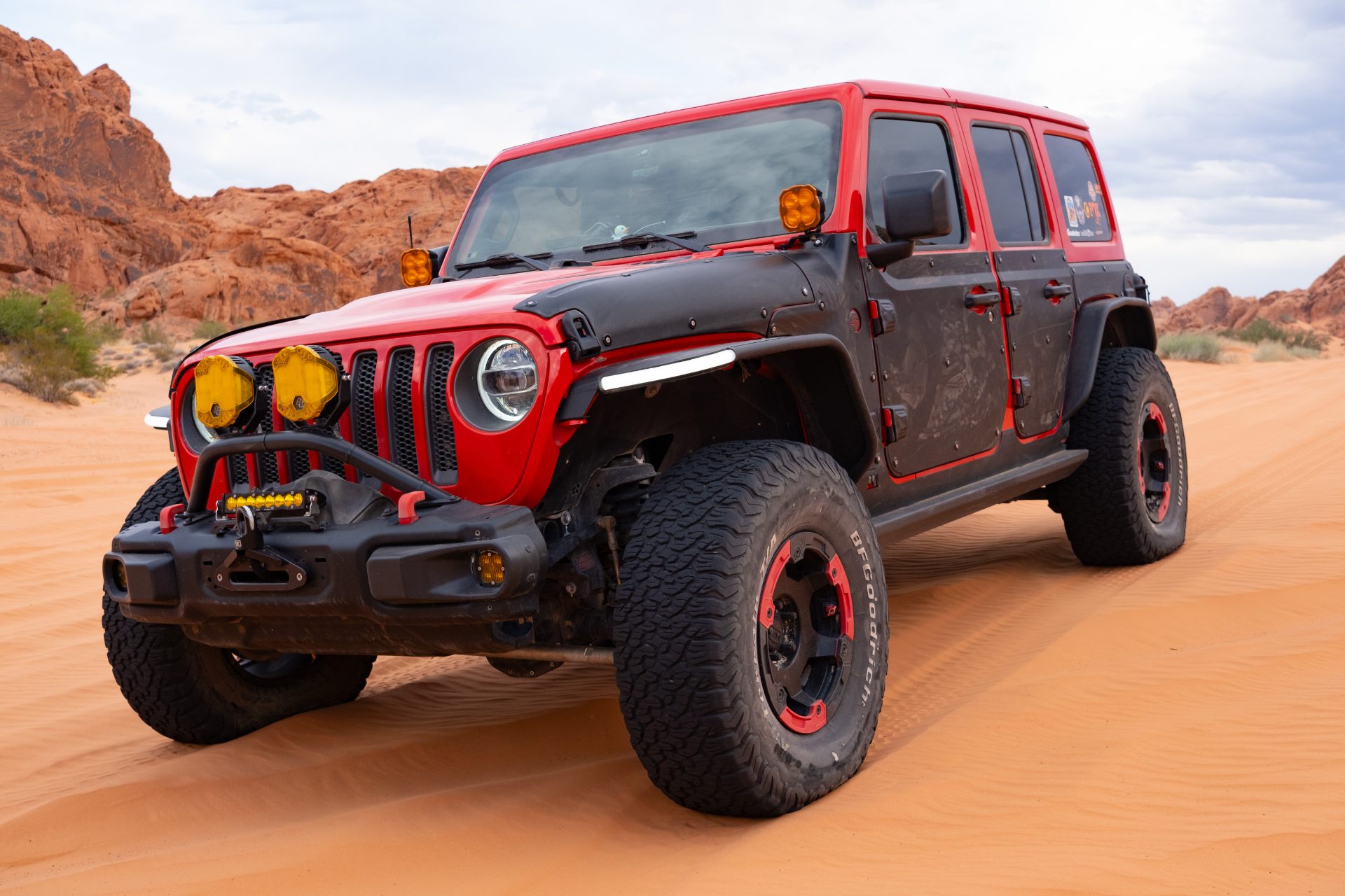 DuraLiner Trail Defender 4 Door Jeep Wrangler - Penda